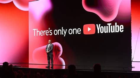 Youtube стана на 20 От аматьорски видеа до господство в стрийминга и