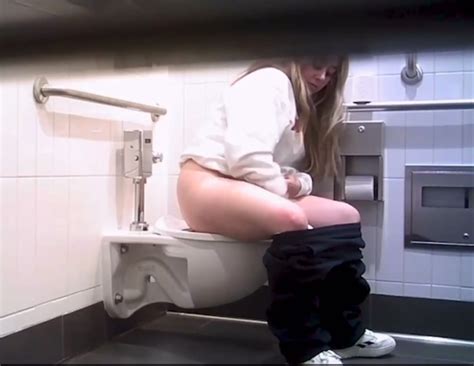 Peeing 日本語で