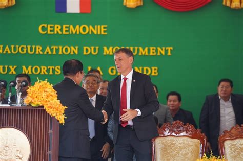 សម្តេចតេជោ ហ៊ុន សែន អនុញ្ញាតឱ្យស្ថានទូតបារាំង