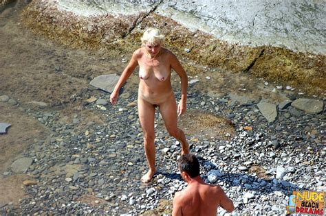 Blonde Milf V Llig Nackt Am Strand Erwischt Porno Bilder Sex Fotos Xxx Bilder Pictoa