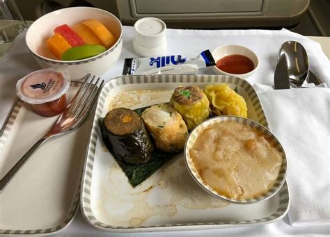 Review Singapore Airlines Regional Business Class Boeing 787 10