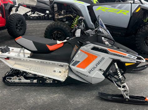 New 2025 Polaris 550 Indy Sport 121 Es Snowmobiles In Altoona Wi Stock Number Pol620221
