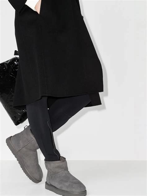 Uggs Grey