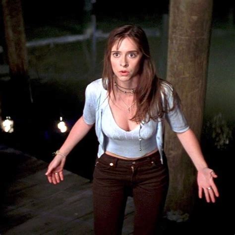 Jennifer Love Hewitt Says Shes Open To Returning To I Know What You