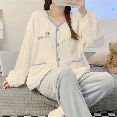 플란넬 여성 잠옷 세트 가을 겨울 따뜻한 만화 곰 인쇄 두꺼운 산호 벨벳 긴 소매 2 세트 Aliexpress