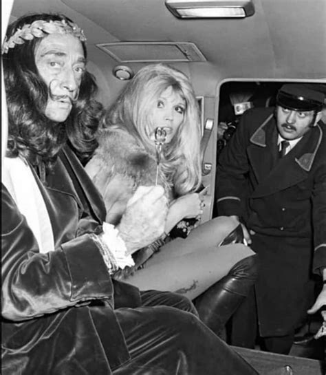 Amanda Lear Cash Sur Son Couple Trois Avec Salvador Dali La