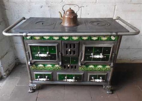 Старинная дровяная плита Москва | Бытовая техника | Festima.Ru (318443218)