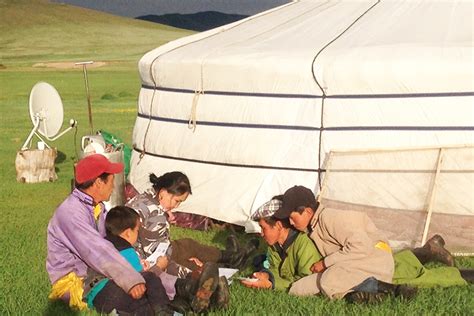 Ард иргэдийн дунд эрсдлийг үнэлэх тандалт судалгаа хийлээ ЗӨСҮТ