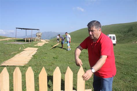 წითელი მინდორი სამასპინძლოდ ბაღდათის საინფორმაციო ცენტრი Facebook