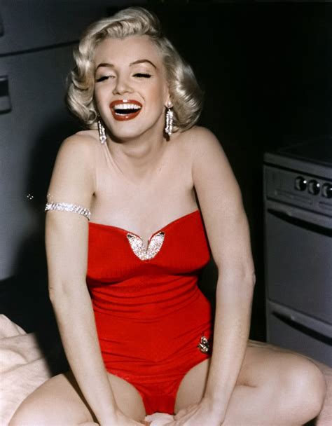 Marilyn Monroe Full Body