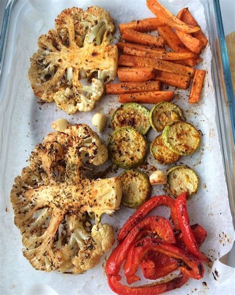 Запечённые овощи Овощи в духовке это очень вкусно и просто Но ещё вкуснее их может сделать