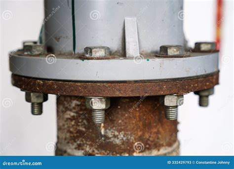 Pipe Connection For Two Pipelines With Large Rotary Valves And Rotating Pipe Connection For Two Pipelines With Large Rotary Valves And Rotating