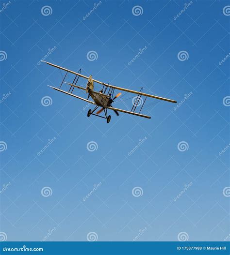 WW1 Biplane RAF BE2 In Flight Editorial Stock Photo Image Of Army Continued 175877988