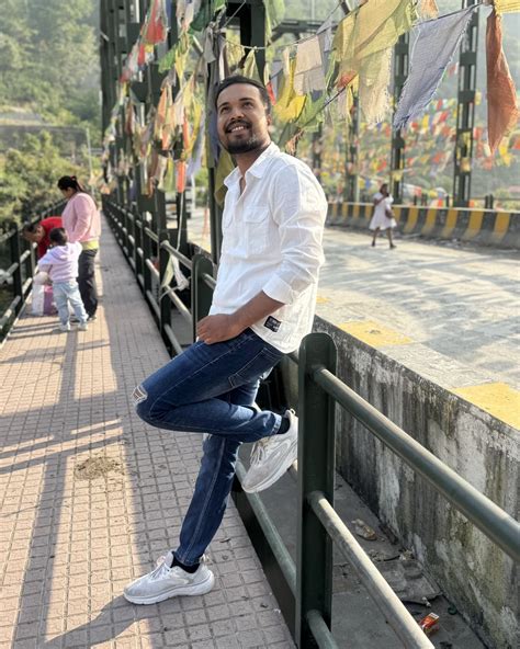 Himanshu Ahirwar Himanshuahirwar • Instagram Photos And Videos