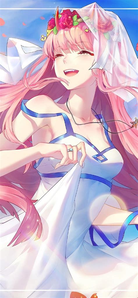 红发长角的少女