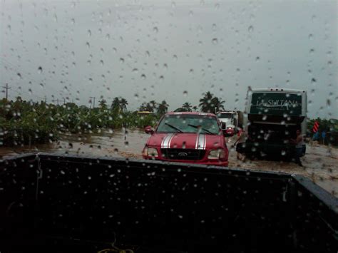 México Sur Noticias Columnas En Tabasco Teapa Anegada En Cinco