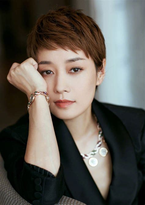攻气十足！马伊琍挑战真空西装诠释干练女人味~ 眼界，放眼世界