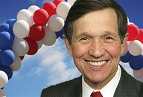 Larry Flynt Holds Fundraiser For Dennis Kucinich Avn