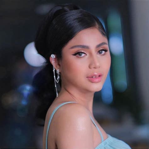 រ៉ូស ត្រូវប្តីប្រពន្ធមួយគូព្រួតវាយ ករណីចោទថាដៀលគេជាស្រីលក់ខ្លួន សារព័ត៌មាន នគរវត្ត