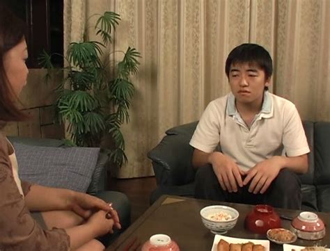 初撮り五十路 母と息子の 伴美津代 アダルト動画 ソクミル