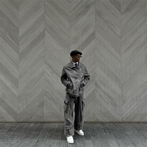 Different 🇶🇦 Instagram