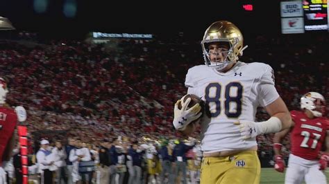 Carolina Panthers Select Former Notre Dame Te Mitchell Evans In The 5th Round Of Nfl Draft