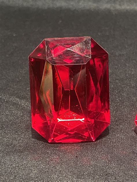 Vintage Fun And Bold Ruby Red Lucite Jewel Emerald Sh… Gem