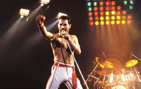 Freddie Mercurys Piano Used On ‘bohemian Rhapsody Sold For £17million