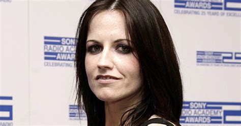 크랜베리스 리드 싱어 오리어던 별세