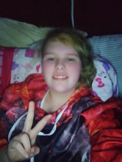 Anyone Want Some Late Night Cuddles Scrolller