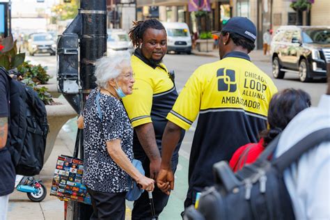 Chicago Loop Alliance Ambassador Program Enlists Youth Through One