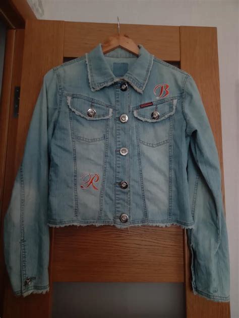 Джинсовка — ціна 70 грн у каталозі Куртки Купити жіночі речі за доступною ціною на Шафі