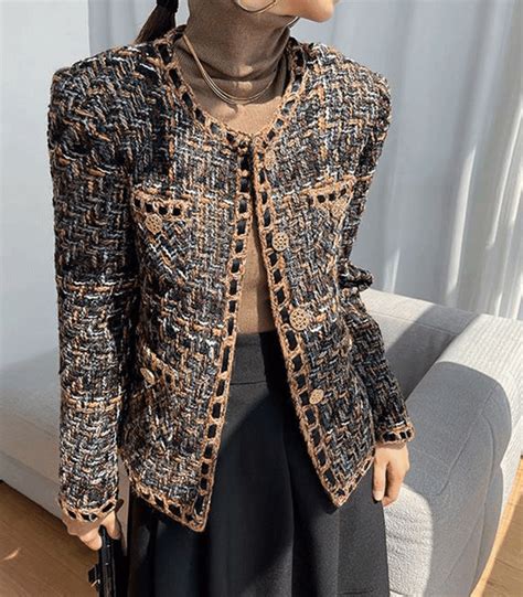 페미닌 캐주얼 라운드 넥 울 자켓 혼방 모직 숏 코트 울코트 미니 재킷 세미 정장자켓 스트레이트 싱글 브레스트 탑 모직코트 정장코트 포켓 주머니 긴팔 노카라 스탠드