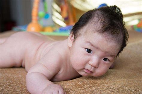 怀孕时做什么会导致宝宝长胎记宝宝屁股上的青色胎记是怎么造成的