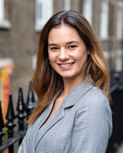 Mariana Montes Medium