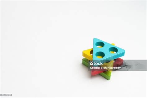 원형 스 쿼 라 삼각형 및 사각형으로 다채로운 어린이 개발 1위에 대한 스톡 사진 및 기타 이미지 1위 Theatrical Performance 가정의 방 Istock