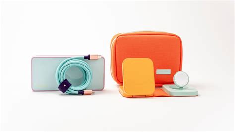 Mophie Launches Summer Colored Accessories Including 3 In 1 Charger