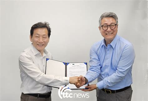 미생물효소를 이용한 친환경 플라스틱 분해