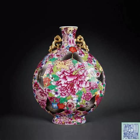 赏析 “百花不落地”瓷器的传统魅力