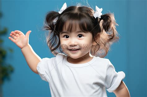 可爱的女孩高清图片下载 正版图片600558479 摄图网