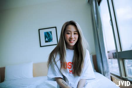 學生情人 下班後的美少女 裸身初解禁 JVID