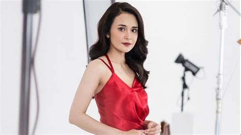 Becoming A Prostitute Michelle Ziudith Galau Had To Have A Hot Scene