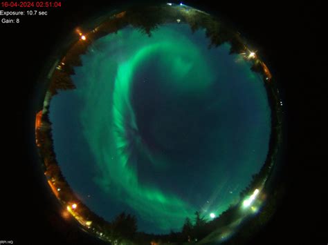 This Roof Mounted Raspberry Pi Tracks Flights And Photographs The Aurora Borealis Raspberry Pi