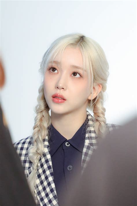230926 High Up Naver Post Stayc Y Magazine Behind Kpopping
