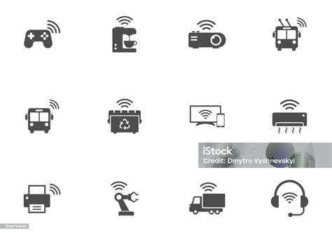 사물 인터넷 벡터 아이콘은 흰색 배경에 격리되어 있습니다 웹 모바일 앱 및 Ui 디자인용 Iot 아이콘 설정입니다 인터넷 기술 컨셉 스톡 벡터 일러스트레이션 4 명에 대한