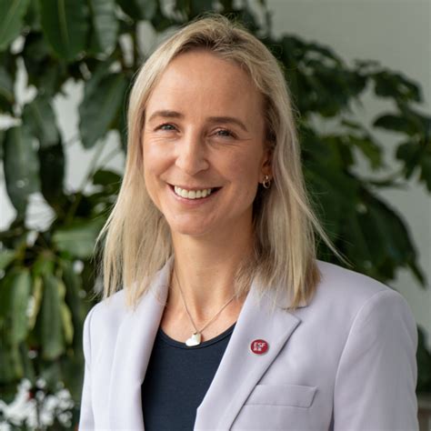 關於我們 English Schools Foundation