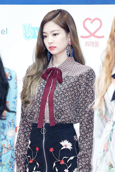 11 Idols Whove Become Involved In Seungris Sex Scandal Koreaboo