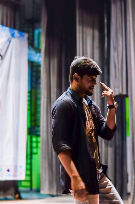 ayush kumar shaw medium