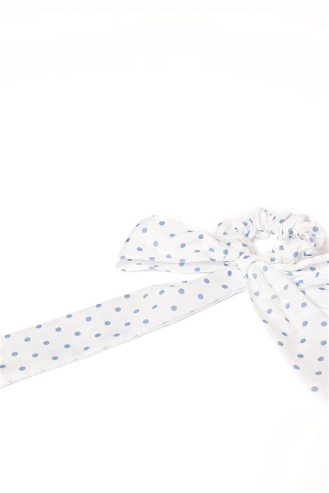 White Cass Bow Scrunchie Flairoutfit