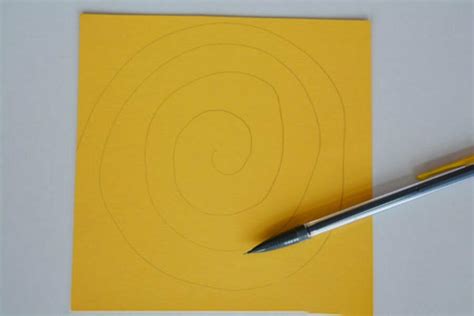 کاردستی گل کاغذی با آموزش تصویری کاغذ رنگی